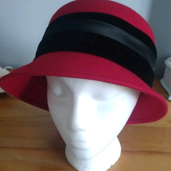 Accessories | Vintage Soprattutto Cappella Hat Made In Italy | Poshmark